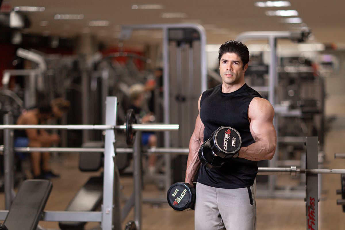 Exercícios De Braço Na Academia: Como Fazer Corretamente?